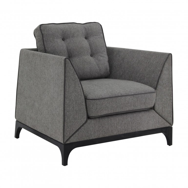 Italian classic and contemporary armchairs